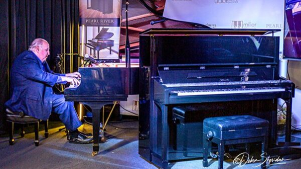 David Syme beendet erfolgreiche USA Tournee – Ritmüller Pianos ...